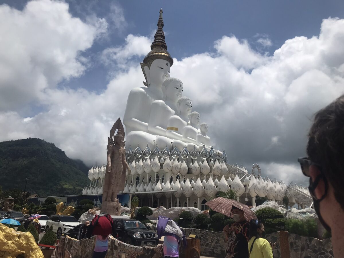 Pros and cons of living in a rural area in Thailand - Impact Teaching